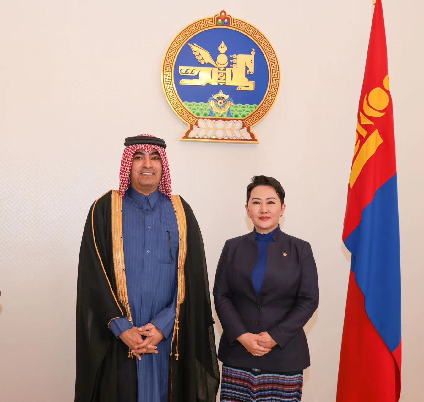Mongolian Foreign Minister Meets Qatari Ambassador